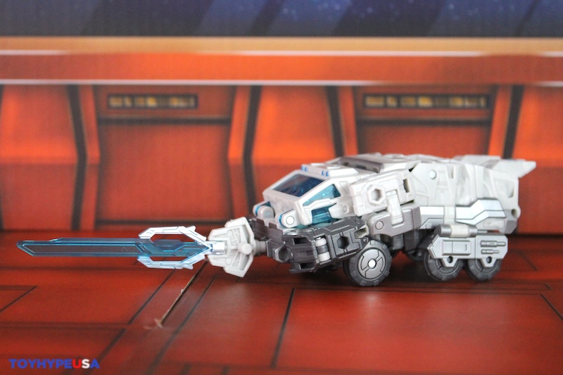 Hasbro Transformers: Age of the Primes Prima Prime Figure Review