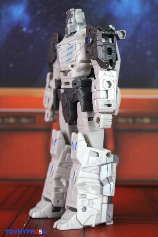 Hasbro Transformers: Age of the Primes Prima Prime Figure Review