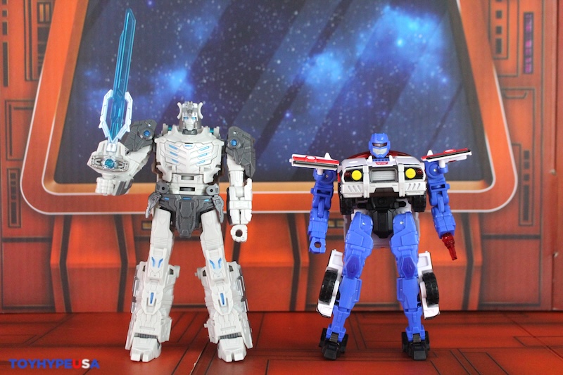 Hasbro Transformers: Age of the Primes Prima Prime Figure Review