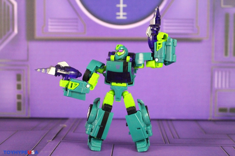Hasbro Transformers: Age of the Primes Fugitive Waspinator Figure Review