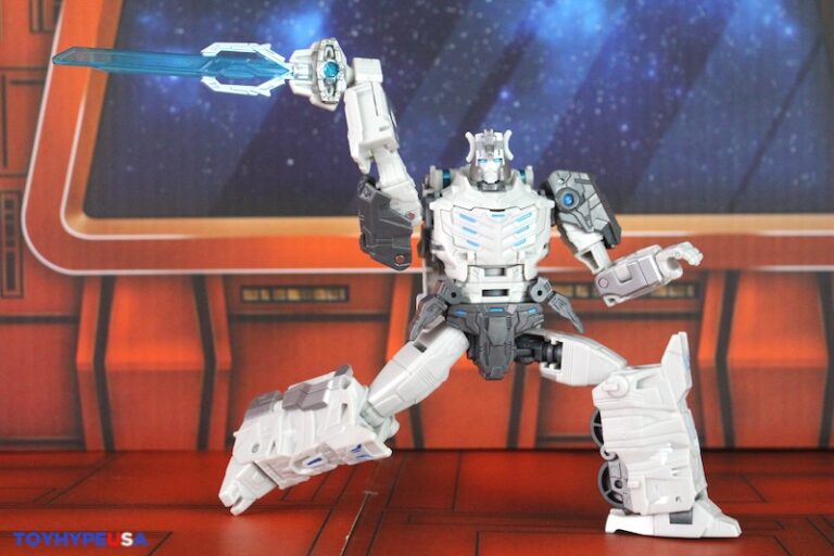 Hasbro Transformers: Age of the Primes Prima Prime Figure Review