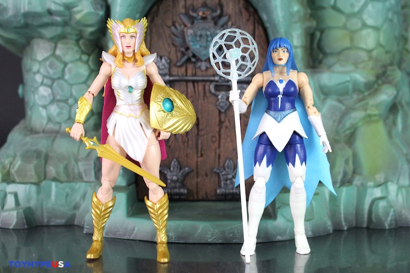 Mattel Masters of the Universe Masterverse New Eternia She-Ra Figure Review