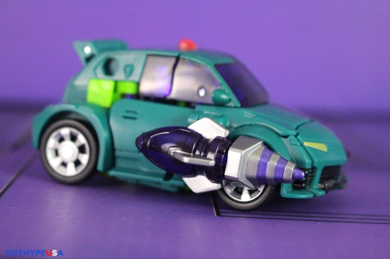 Hasbro Transformers: Age of the Primes Fugitive Waspinator Figure Review