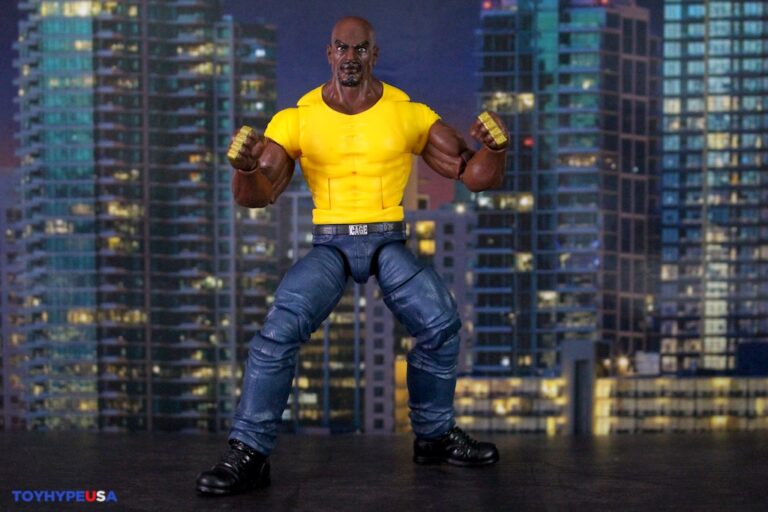Hasbro Marvel Legends The New Avengers Iron Fist & Luke Cage Figures Review
