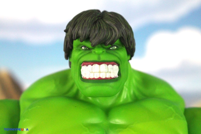 Hasbro Marvel Legends Maximum Series Hulk Figure Review