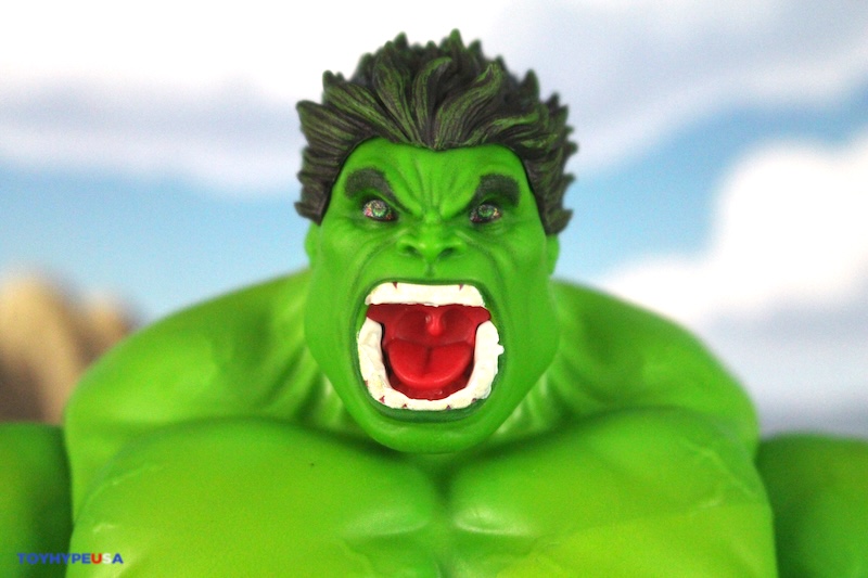 Hasbro Marvel Legends Maximum Series Hulk Figure Review