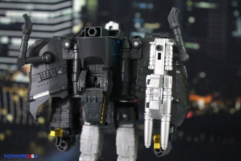 Takara-Tomy Transformers x Godzilla Synergenex Leader Class Megatron ...