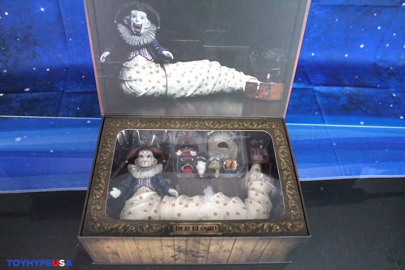 NECA Toys Krampus (2015) Der Klown Deluxe Figurę Review
