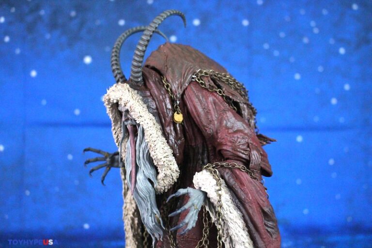 NECA Toys Krampus (2015) Krampus Deluxe Figure Review
