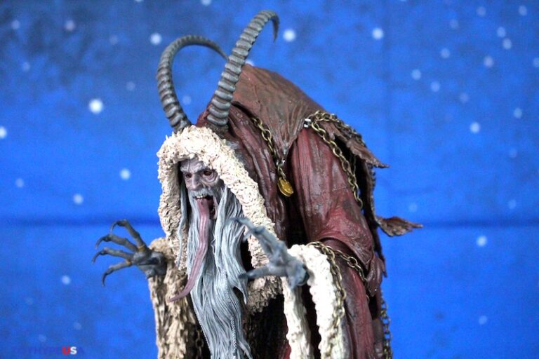 NECA Toys Krampus (2015) Krampus Deluxe Figure Review