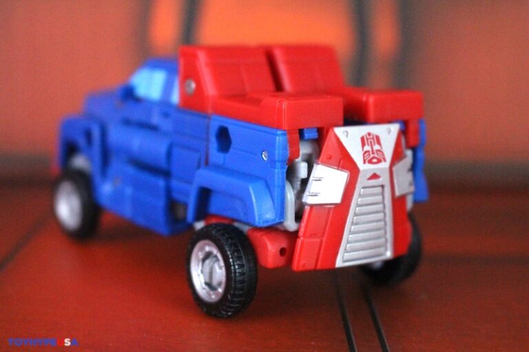 Hasbro Transformers: Legacy United G1 Universe Autobot Gears & Legacy ...